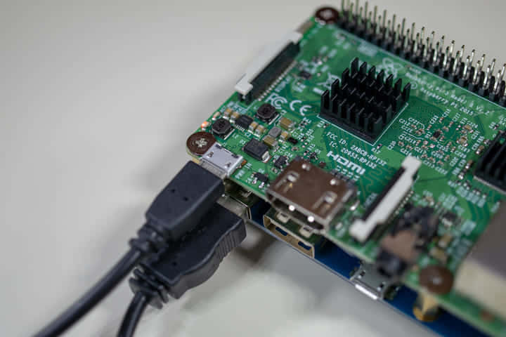 Raspberry PiをUPSライクに使えるバッテリー『Lithium-ion Battery Expansion Board』レビュー ...