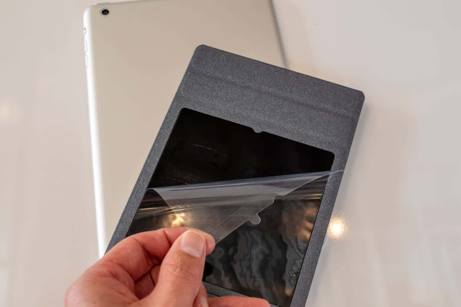 最薄クラスのスマホ･タブレットスタンド MOFT X [PR] ｜ VOLTECHNO