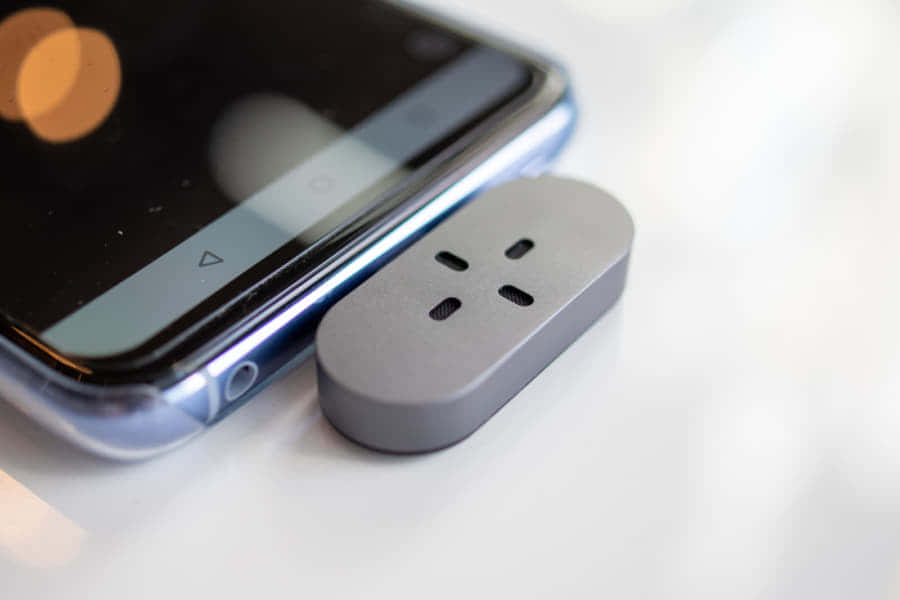 「ZERO」 スマホをアクセサリで高性能翻訳機に｜Makuake先行レビュー ｜ VOLTECHNO