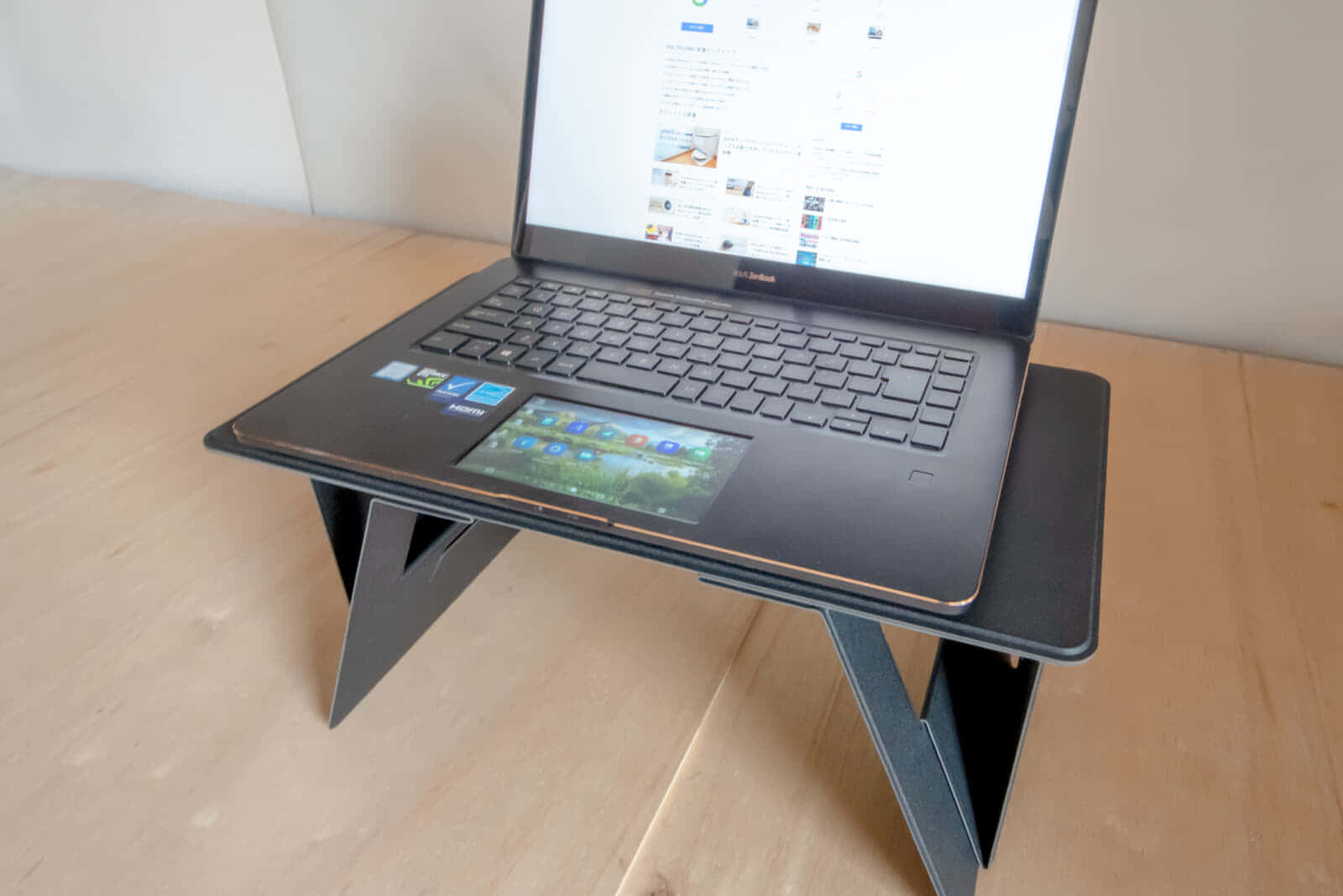 シンプル&軽量なPCデスク iSWIFT Piレビュー、快適な作業環境をどこでも実現！ ｜ VOLTECHNO