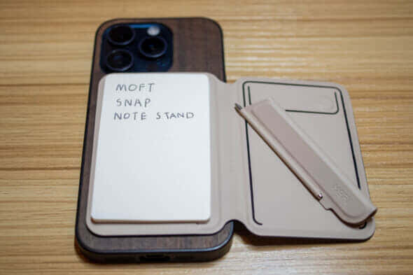 MOFT スマホスタンド＆ノートがクラファンに登場、スマホ用メモ帳の完成形が今ここに ｜ VOLTECHNO