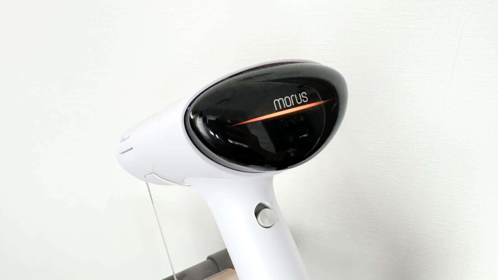 Morus V6が衣類スチーマーの常識を変える、スチーム真空吸着で衣類ケア【実製品レビュー】 ｜ VOLTECHNO