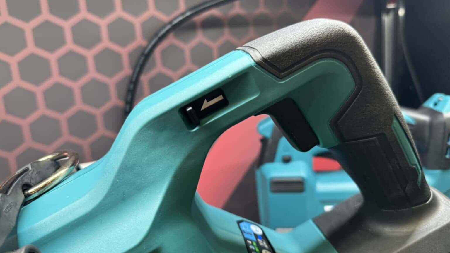 マキタ TW010G 充電式インパクトレンチを発表、最大締結トルク2,850N･mで200本のM33ボルト締結に対応 ｜ VOLTECHNO